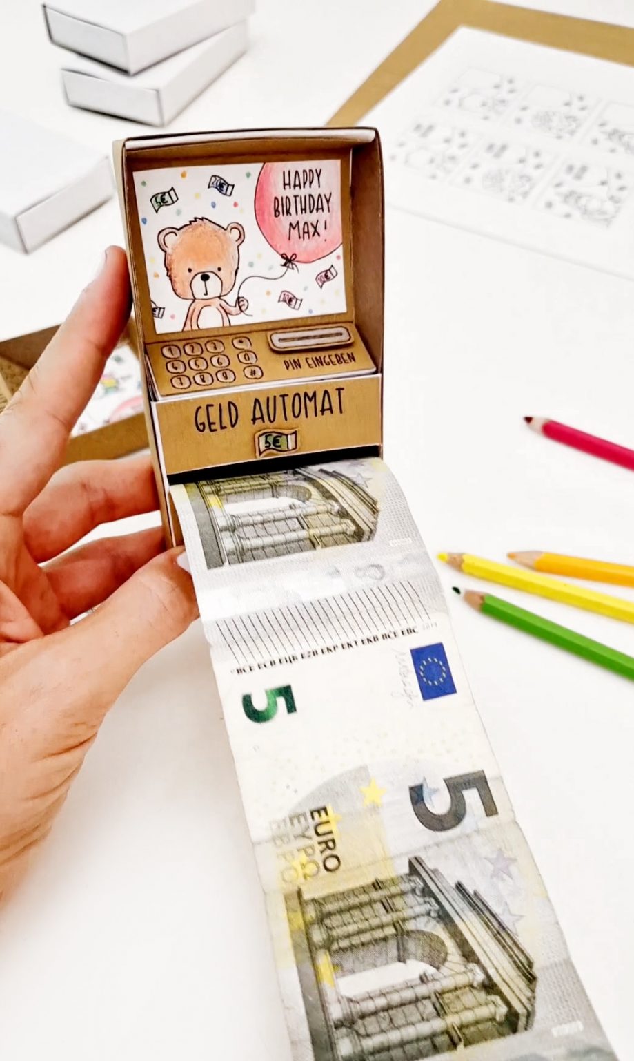 DIY Geldgeschenk für Kinder: Geldautomat Streichholzschachtel