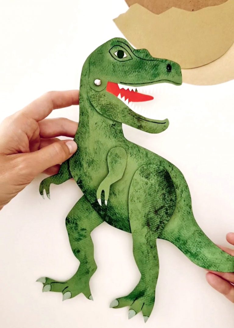 DIY Dino Schultüte: T-Rex mit Beleuchtung